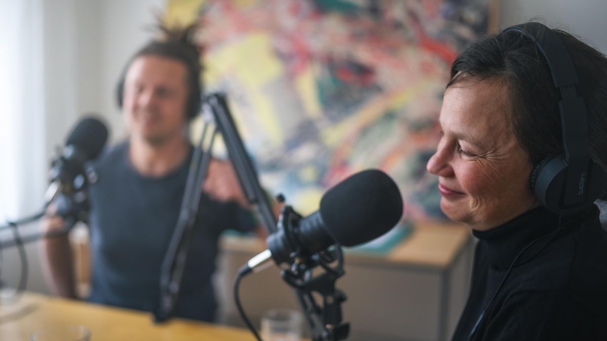 Diskuze - „Zeď z cihel jsme poprvé skládali v Mexiku,“ vyprávějí architekti Irena Šebová a Tomáš ...