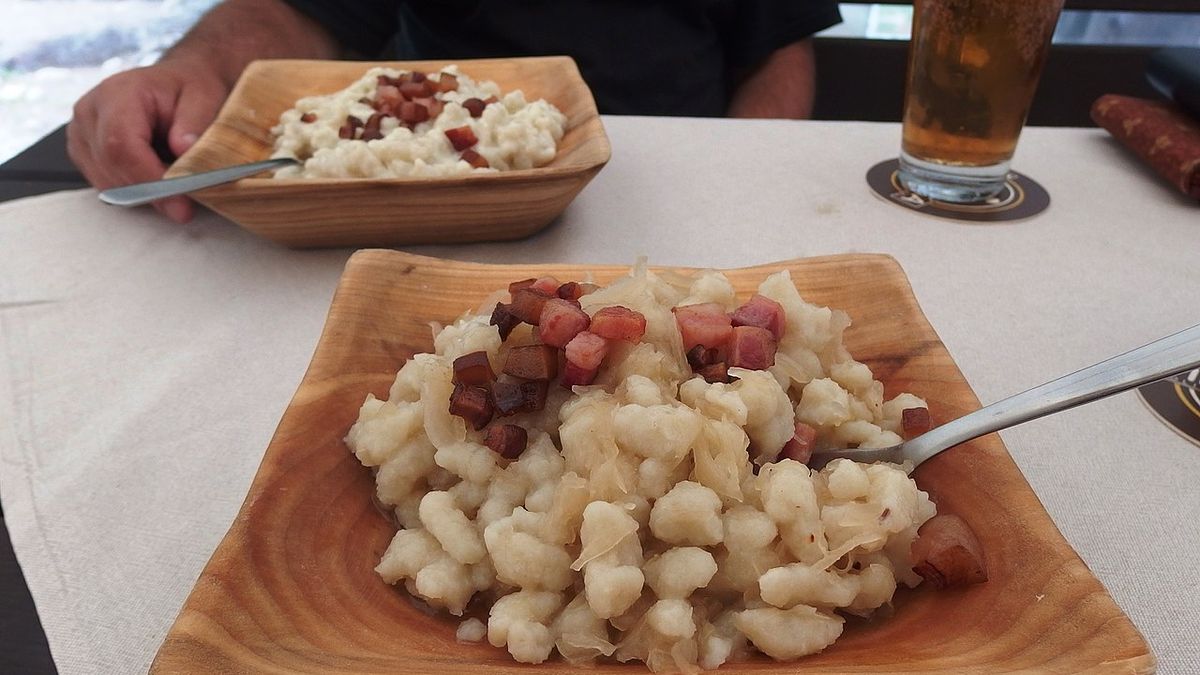 Staročeské speciality z Valašska: Podplameníky, kontrabáše, trnková ...