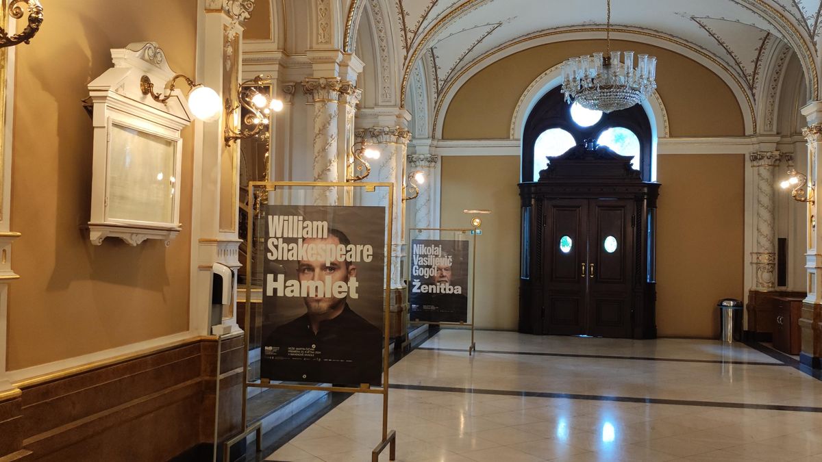 Brněnský Hamlet se opravdu podařil - Médium.cz