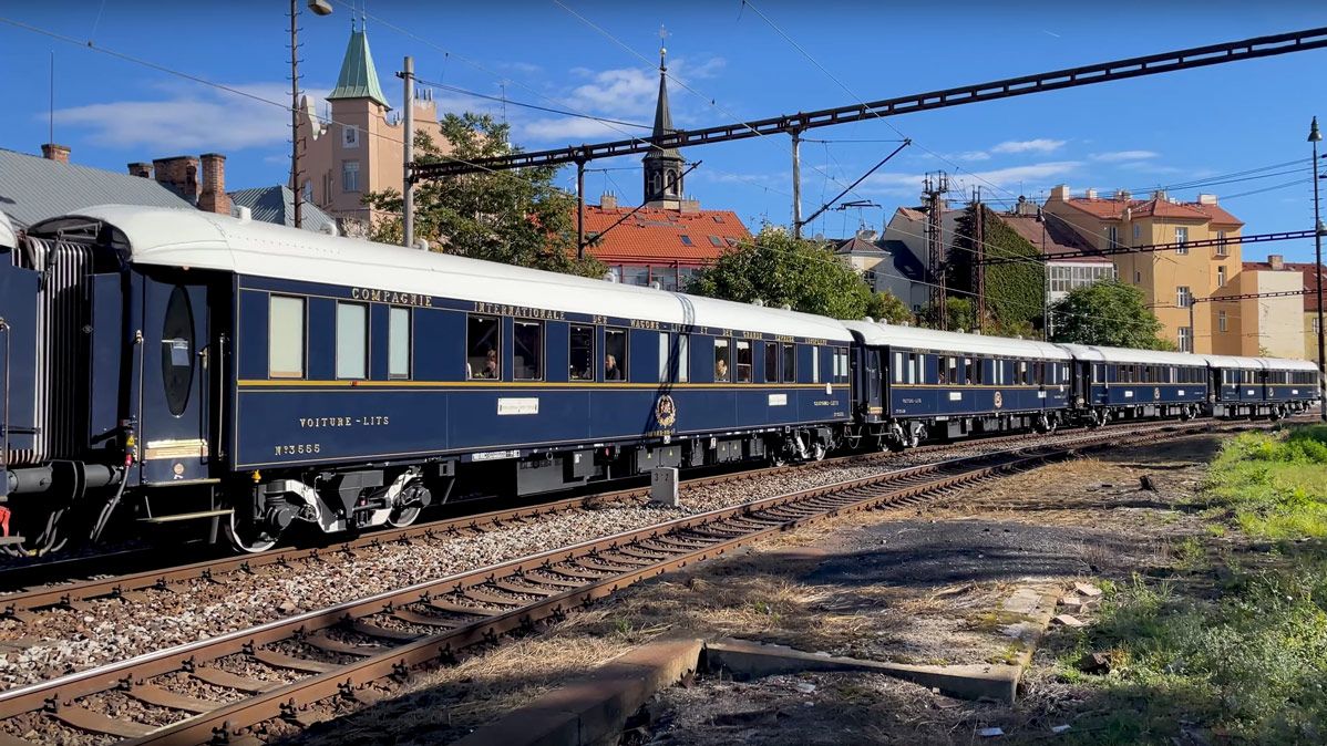 Orient Express: Legenda na Kolech opět v Praze - Médium.cz