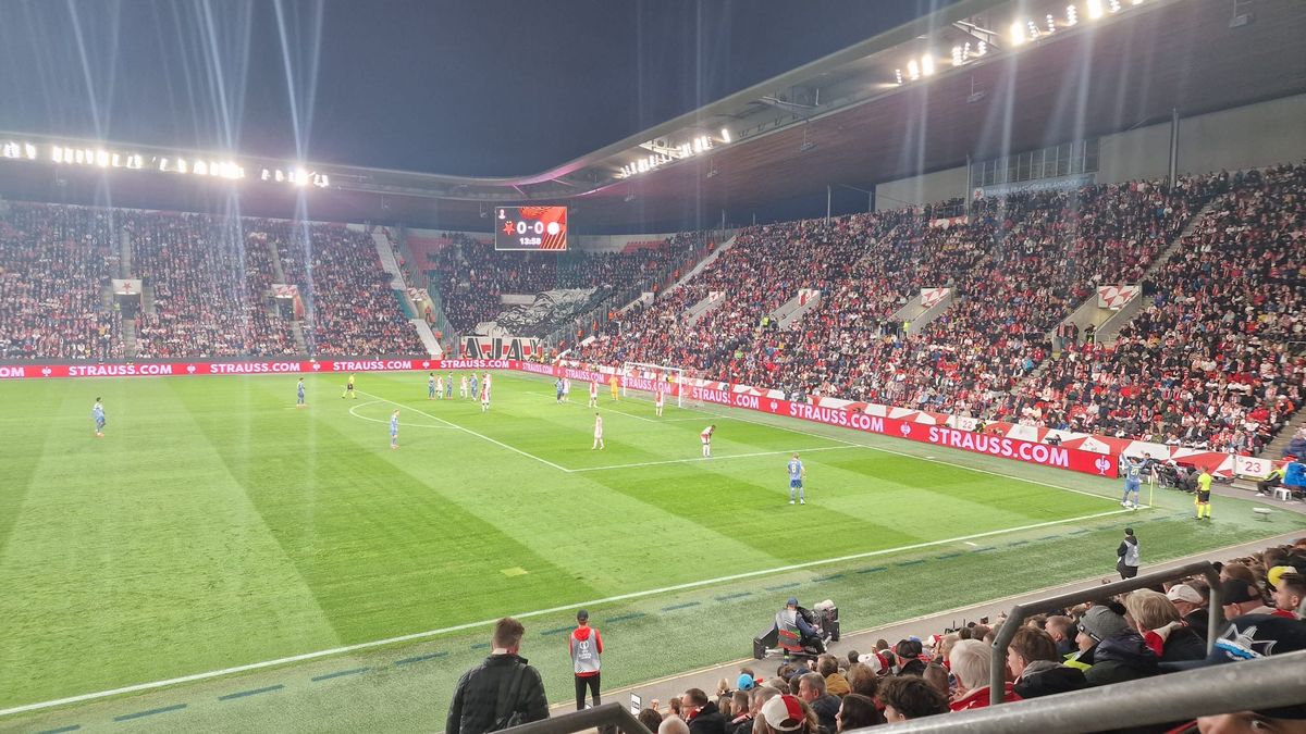 Nahradí Camara už v létě Ogbua? Slavia získala dalšího nadějného ...