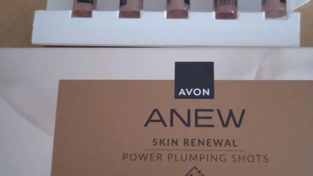 avon ampulky---uz aplikuji a mamka eva ric.roz.pok..ma 81 - Médium.cz