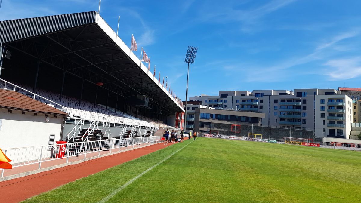 Útočník Tomáš Necid z Viktorie Žižkov byl podzimním kanonýrem ve druhé fotbalové lize - Médium.cz