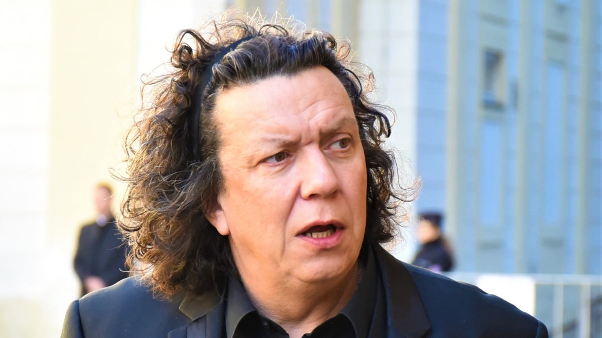 Jak bydlí Richard Genzer? Žije na vodě v luxusním hausbótu, kde má dvě ...