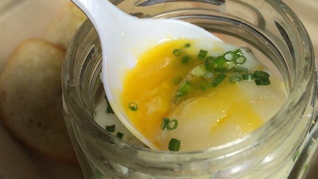 Tři vejce do skla, nebo do vodního skla, na čem by si Burian i Masaryk ...