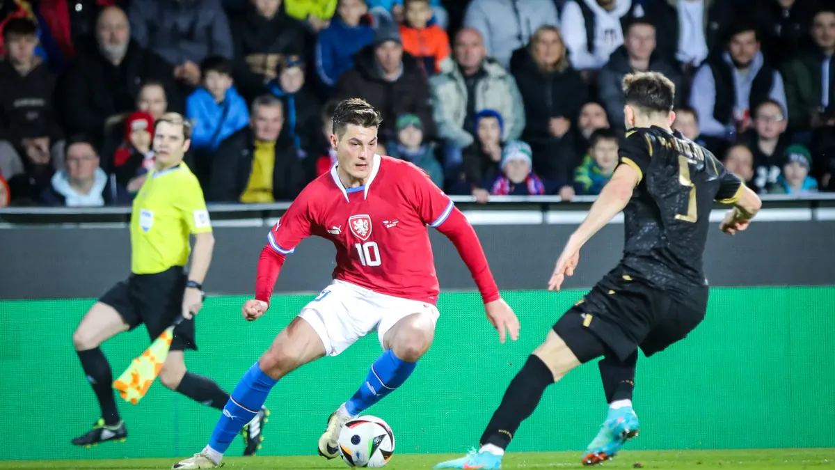 Česká hlídka: Schick se znovu trefil, West Ham se Součkem v sestavě ...