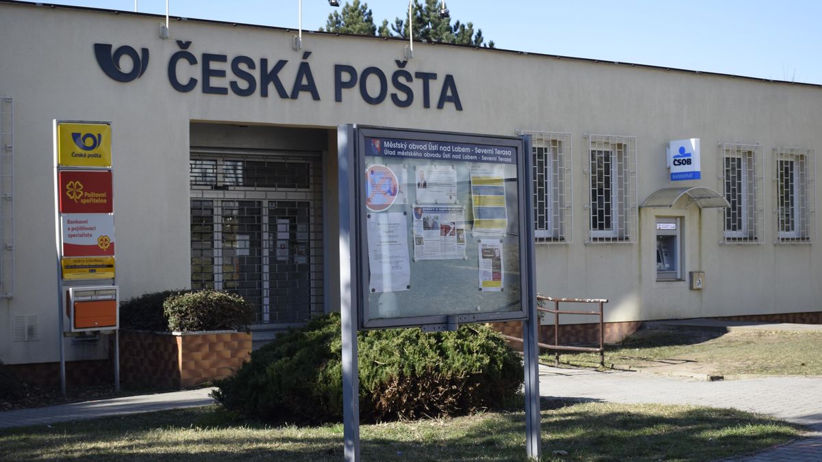 Diskuze - Zrušení 300 poboček České pošty se téměř nikoho nedotklo. Pochvala pro vládu. Teď ...