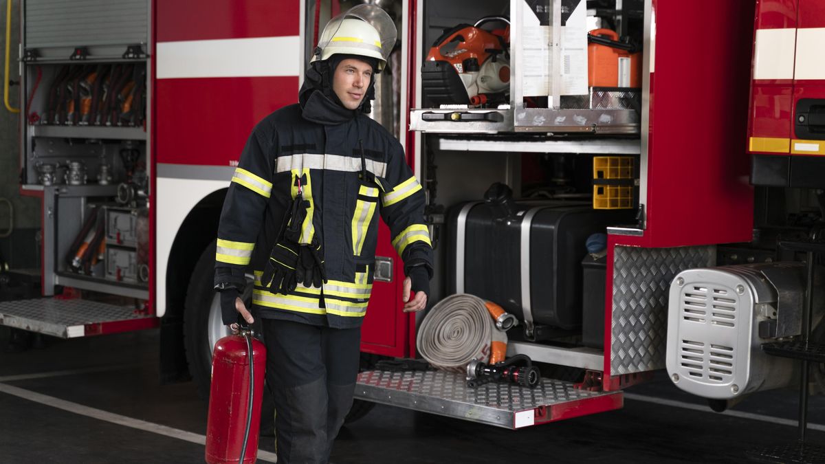 Před dobrovolnými hasiči smekám. Škoda jen, že lidé o jejich práci ví ...