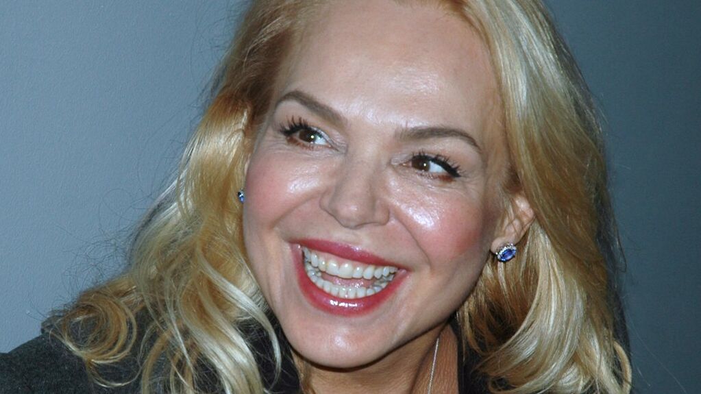 Jak žije dcera Dagmar Havlové? Má za sebou 8měsíční manželství a je z ní krásná soudkyně - Médium.cz