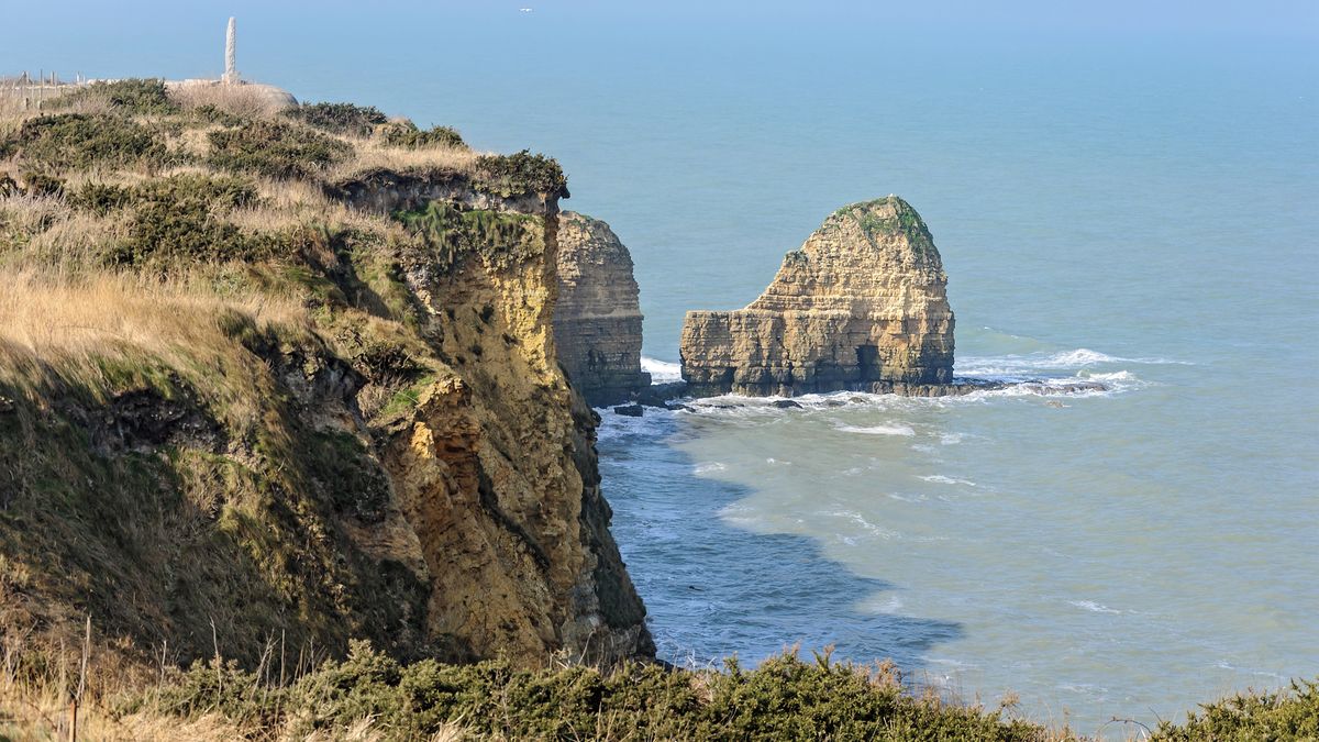 Objevitelem z leknutí: Jak jsem se coural po Pointe du Hoc - Médium.cz