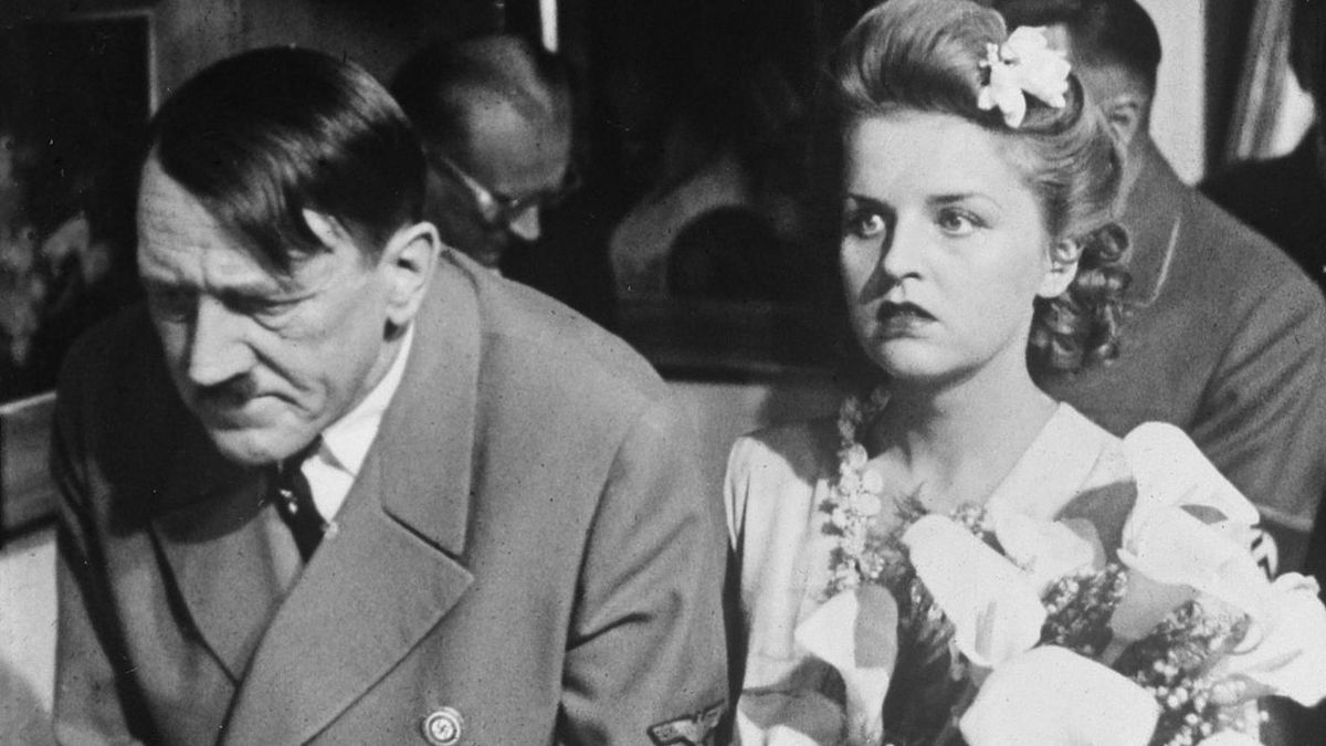 Krásná herečka Marie Nováková hrála v Pádu Berlína Evu Braunovou. Za ...