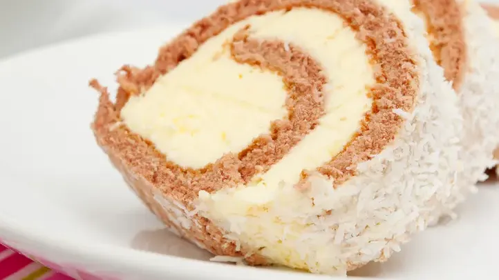 Nepečená dvoubarevná roláda s rumem - Médium.cz