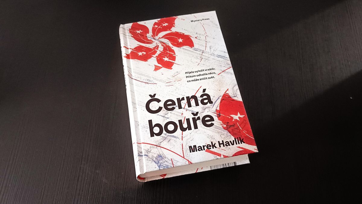 Thriller Černá bouře je vážným adeptem na nejlepší českou knihu tohoto roku - Médium.cz