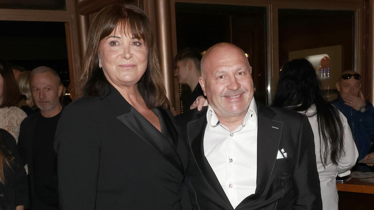 Michal David sledoval sovětské tanky z okna děcáku. Mrtvá dcera se mu ...