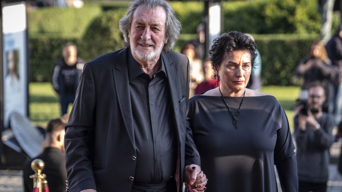 Manželka Bolka Polívky se změnila k nepoznání. Marcela si ostříhala vlasy úplně na krátko ...