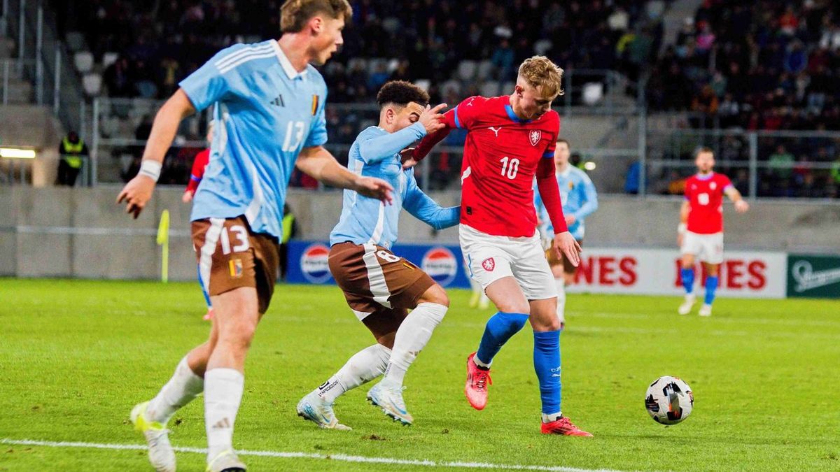 Adam Karabec: Návrat ztraceného prince Sparty - Médium.cz