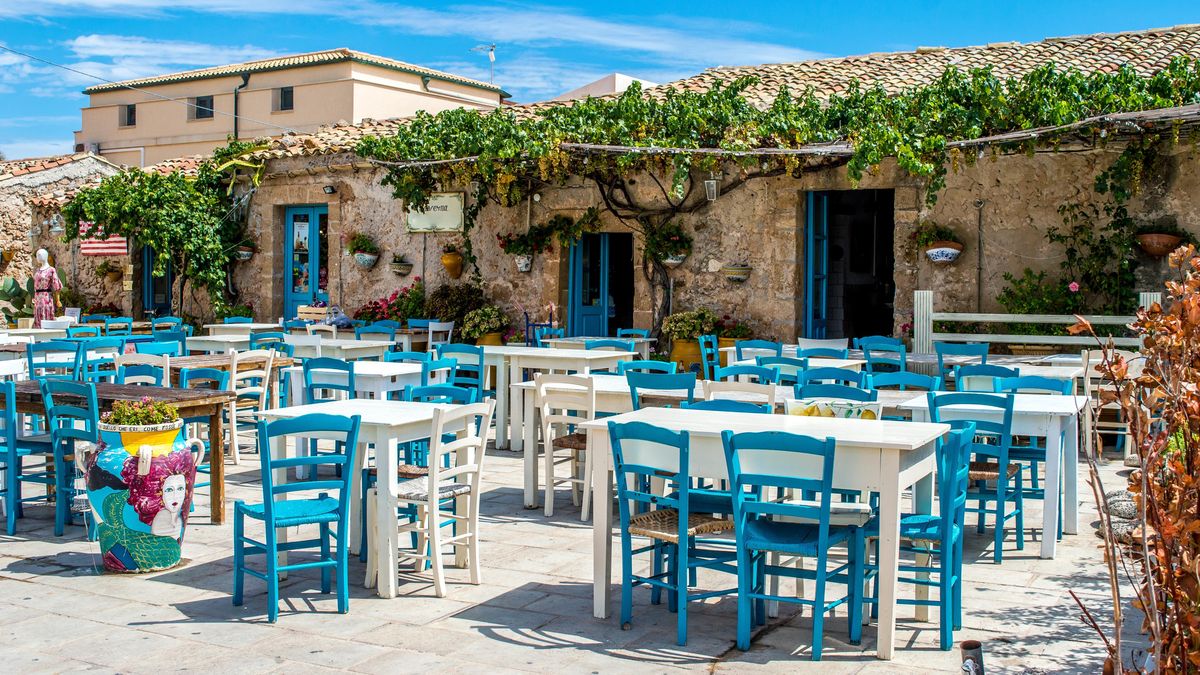 V hotelu v Řecku jsem si připadal jako v reality show o přežití, říká Ivan (36) - Médium.cz