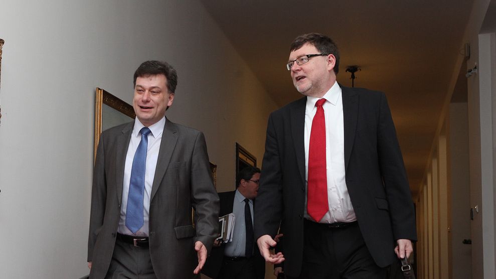 Skandál s Bitcoinem zničí i Stanjuru. Buď padne on, nebo celá vláda - Médium.cz