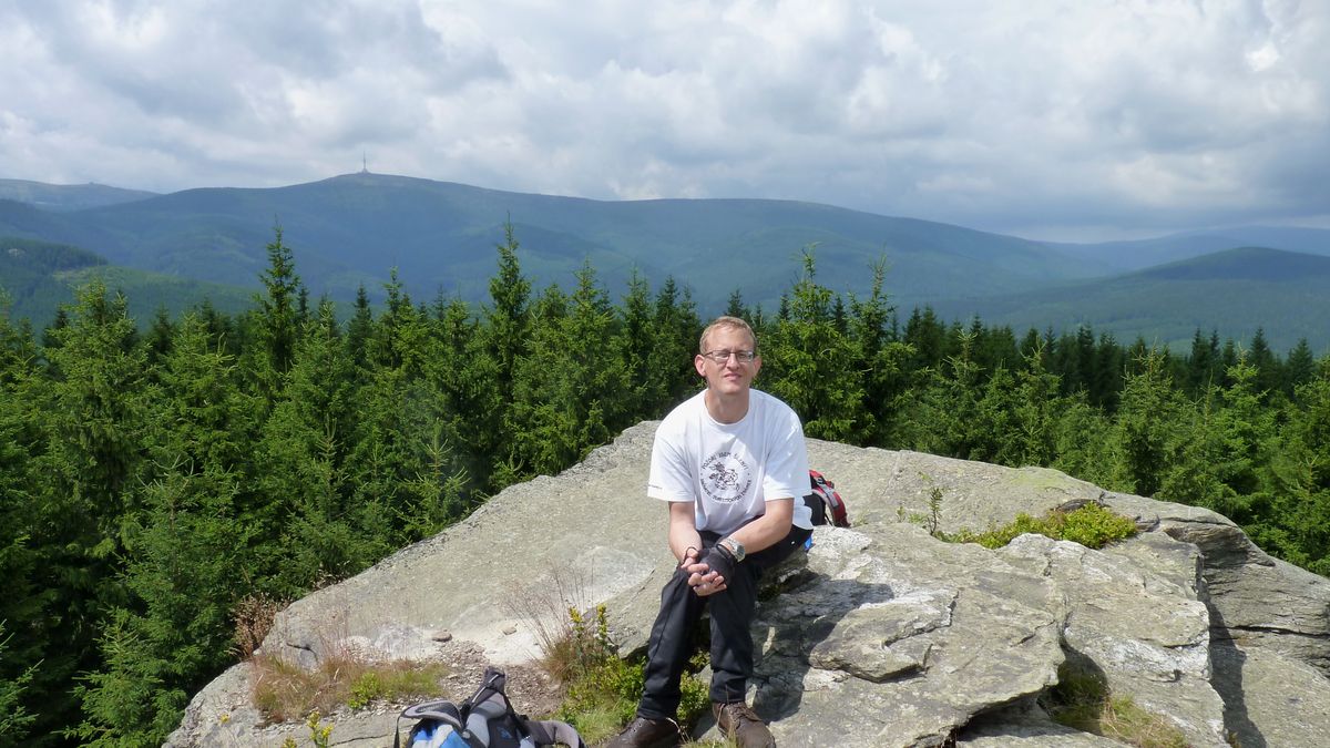 Toulky od Aše k Hrčavě: Neznámá vyhlídka na Jeseníky - Médium.cz