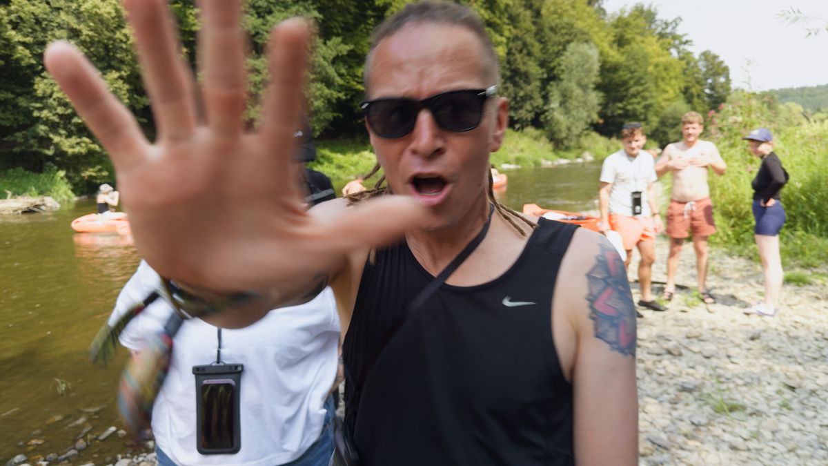 Jsou vaše soukromé zprávy opravdu soukromé? Zastavíme šmírování - Médium.cz