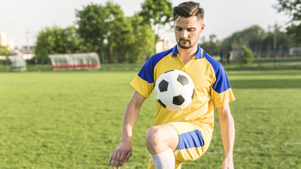 Klára a její Patrik: Když blondýnka neví, že Slavia nejsou jen bonbony ...