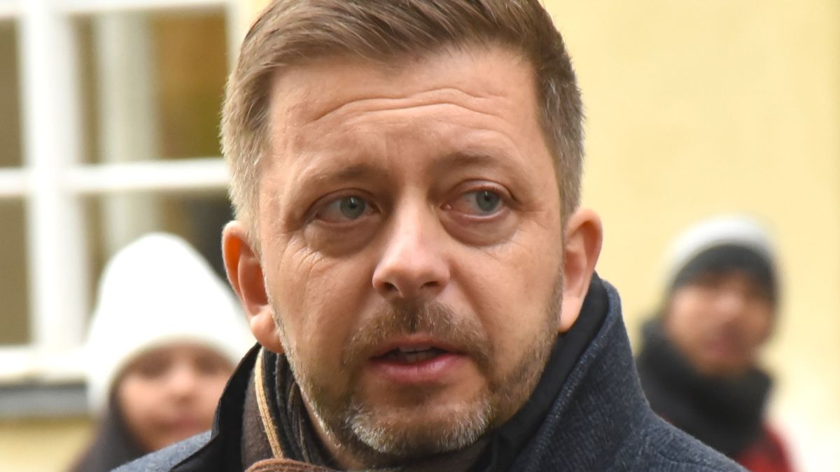 S kým žije Vít Rakušan: krásná manželka Marie se drží v ústraní - Médium.cz