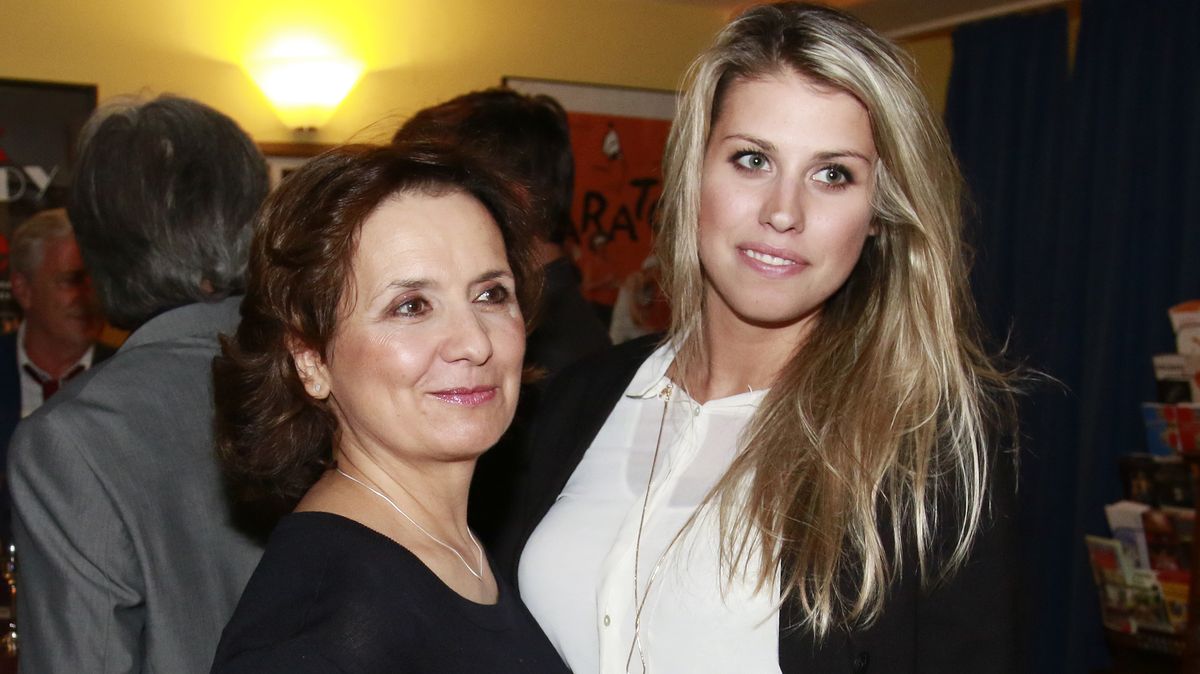 Dcera Veroniky Freimanové je nádherná. Tereza patřila mezi zlatou mládež, randila se Sámerem ...