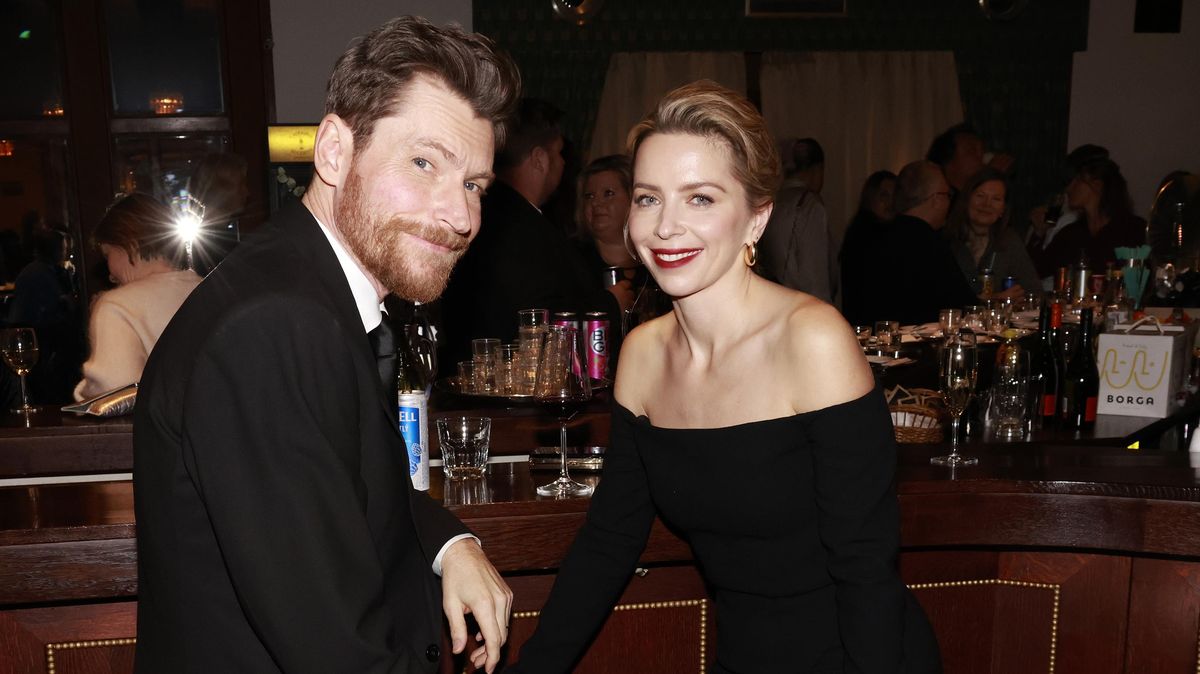 Manželka Davida Švehlíka je krásná. Nádherná je i jeho dcera, kterou má se Schneiderovou - Médium.cz