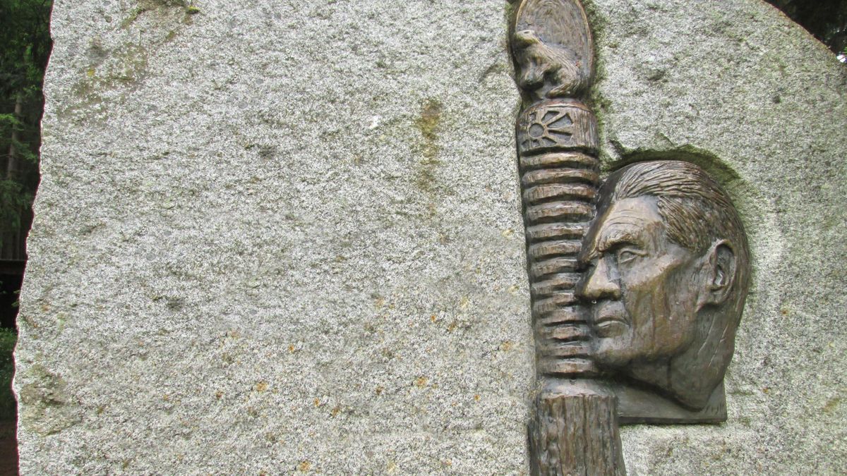 Ždímaný Jaroslav Foglar? - Médium.cz