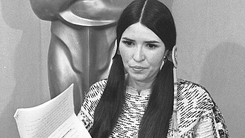 Oscar 1973: Marlon Brando odmítl sošku, Sasheen Littlefeather ...