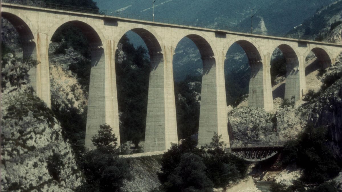 Frane Selak: „baron Prášil“, který přežil pád z letadla i skály. A ...