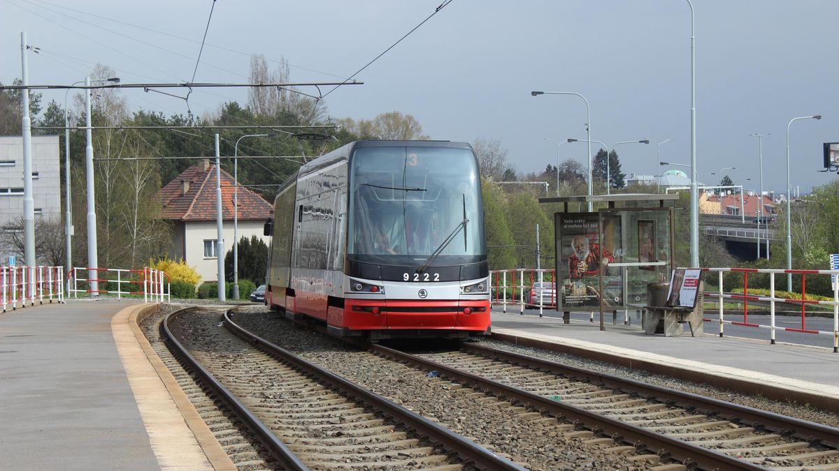 Pustila jsem pána sednout místo mě. To, jak mi poděkoval, řeklo hodně o ...