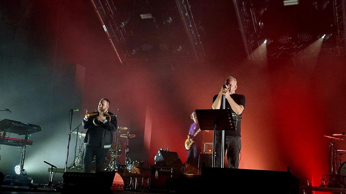 David Koller ve Foru Karlín byl fantastický, zazněla i křídlovka ...