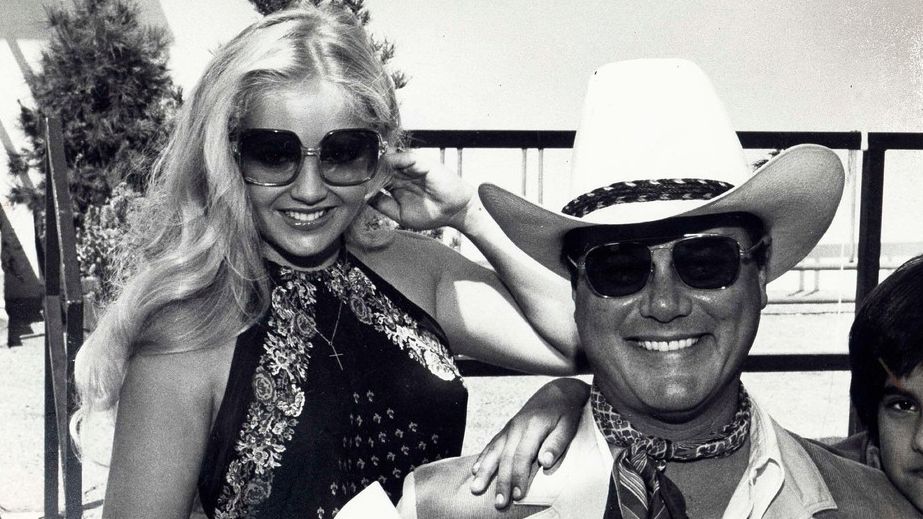 Pamatujete seriál Dallas? Krásná Lucy měla kokain na každém rohu, hodně ...