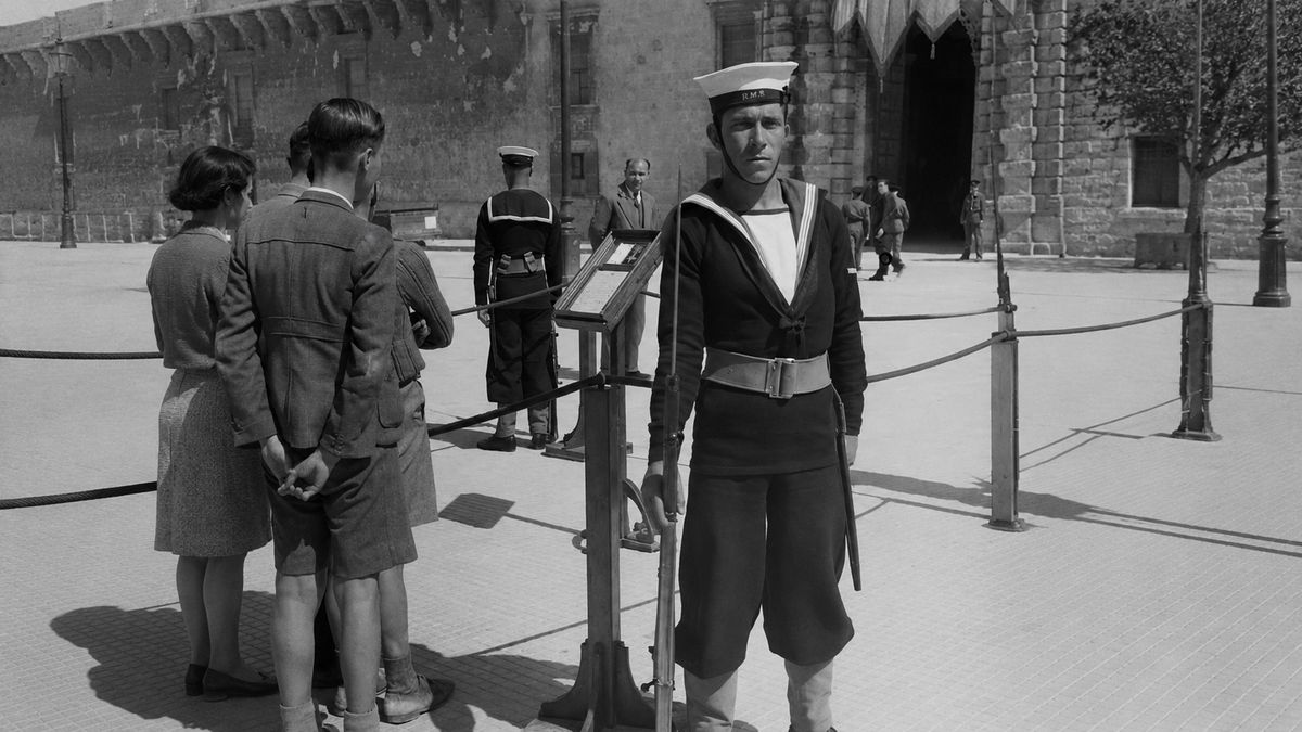 Na Maltu v dubnu 1942 spadlo přes 6 700 tun bomb - více než na Londýn ...