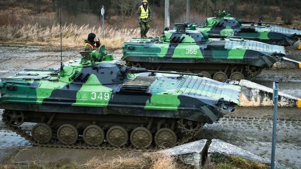 Dálnice jako obrana? Není to tank, ale bez logistiky je armáda bezzubá ...