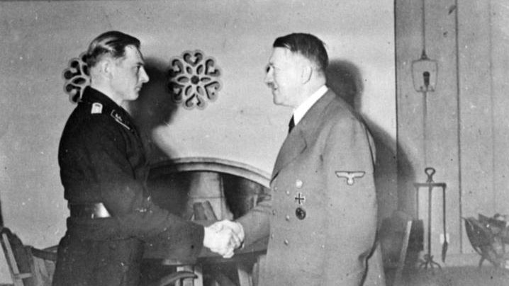 Za 15 minut zničil v Normandii celou kolonu. Wittmann se stal tankovou ...