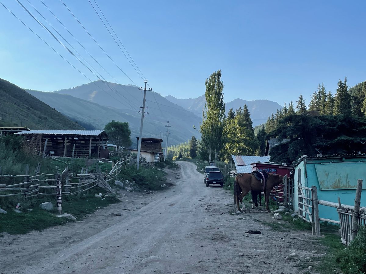 Ala-Kul trek. Pojďte si se mnou projít nejkrásnější túru v Kyrgyzstánu ...