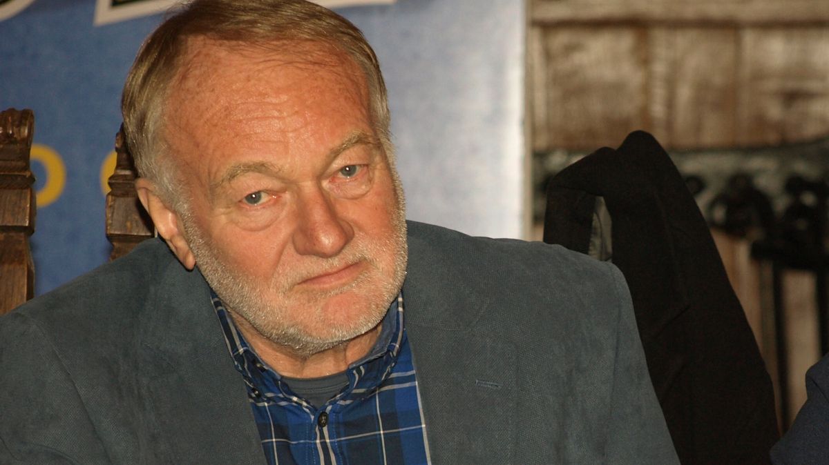 Kvíz: Poznáte legendy československého filmu podle jejich ...