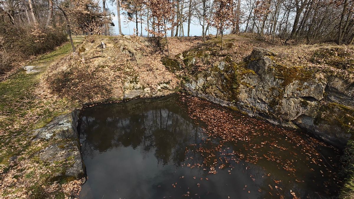 Raškovické lomy - Historií těžby křemence na železnohorsku - Médium.cz