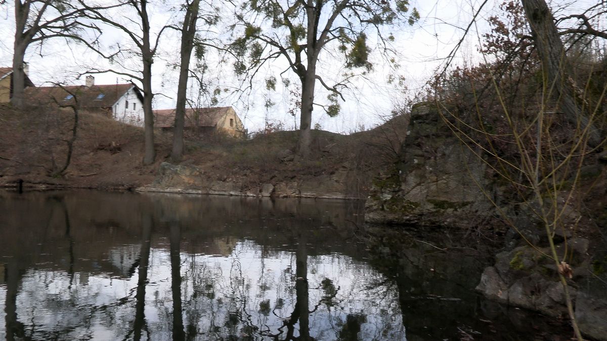 Raškovické lomy - Historií těžby křemence na železnohorsku - Médium.cz