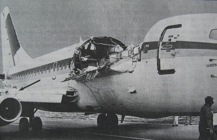 Boeing Aloha Airlines měl za sebou 89 680 letů. Při tom posledním mu ve ...