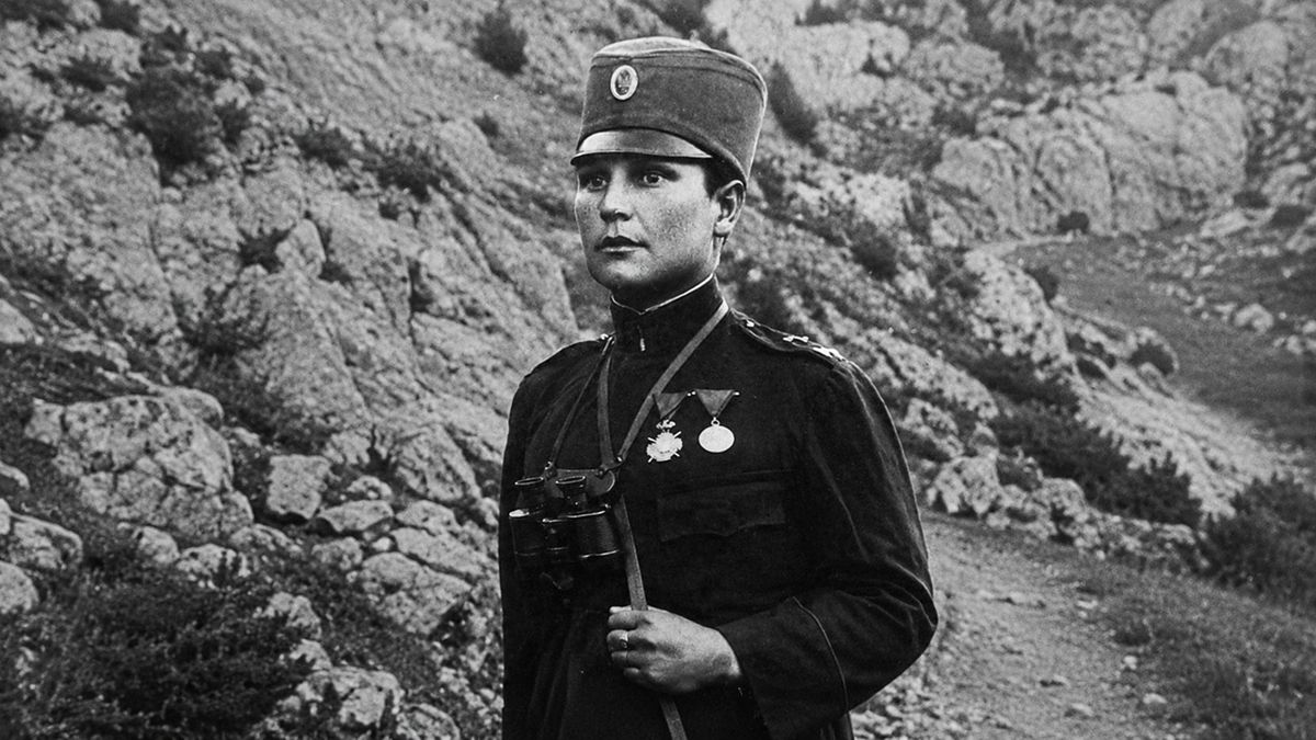 Milunka Savić: Tajně si ustřihla cop, obvázala hruď a šla do války ...
